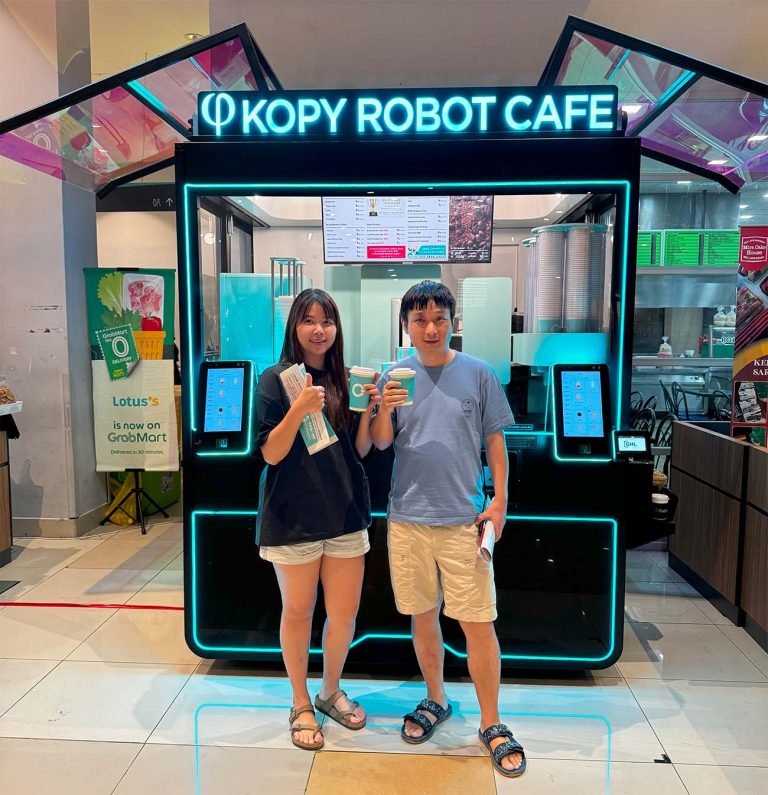 Malaysia's 1st AI Robotic Coffee Kiosk - Kopy Robot Cafe